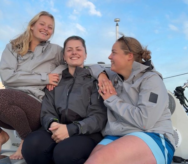 Stowe School - World First Record-Breaking Pacific Ocean Rowing Expedition